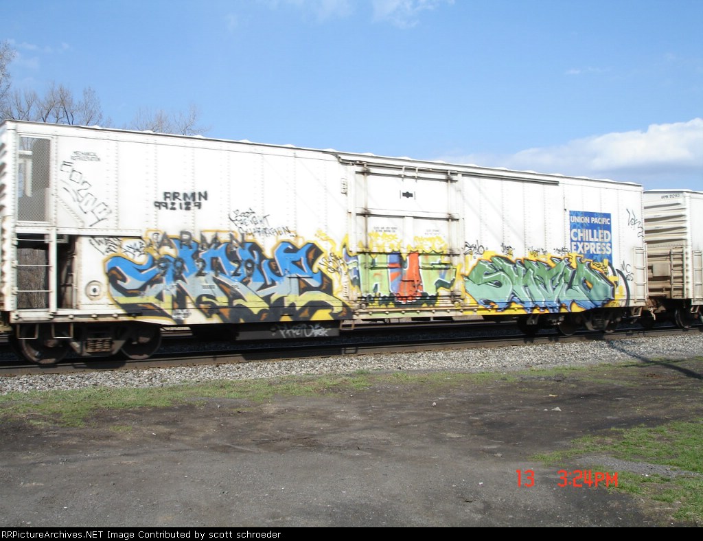 FEC 70903 Double Stackcar w/APZU Container #419546 EB